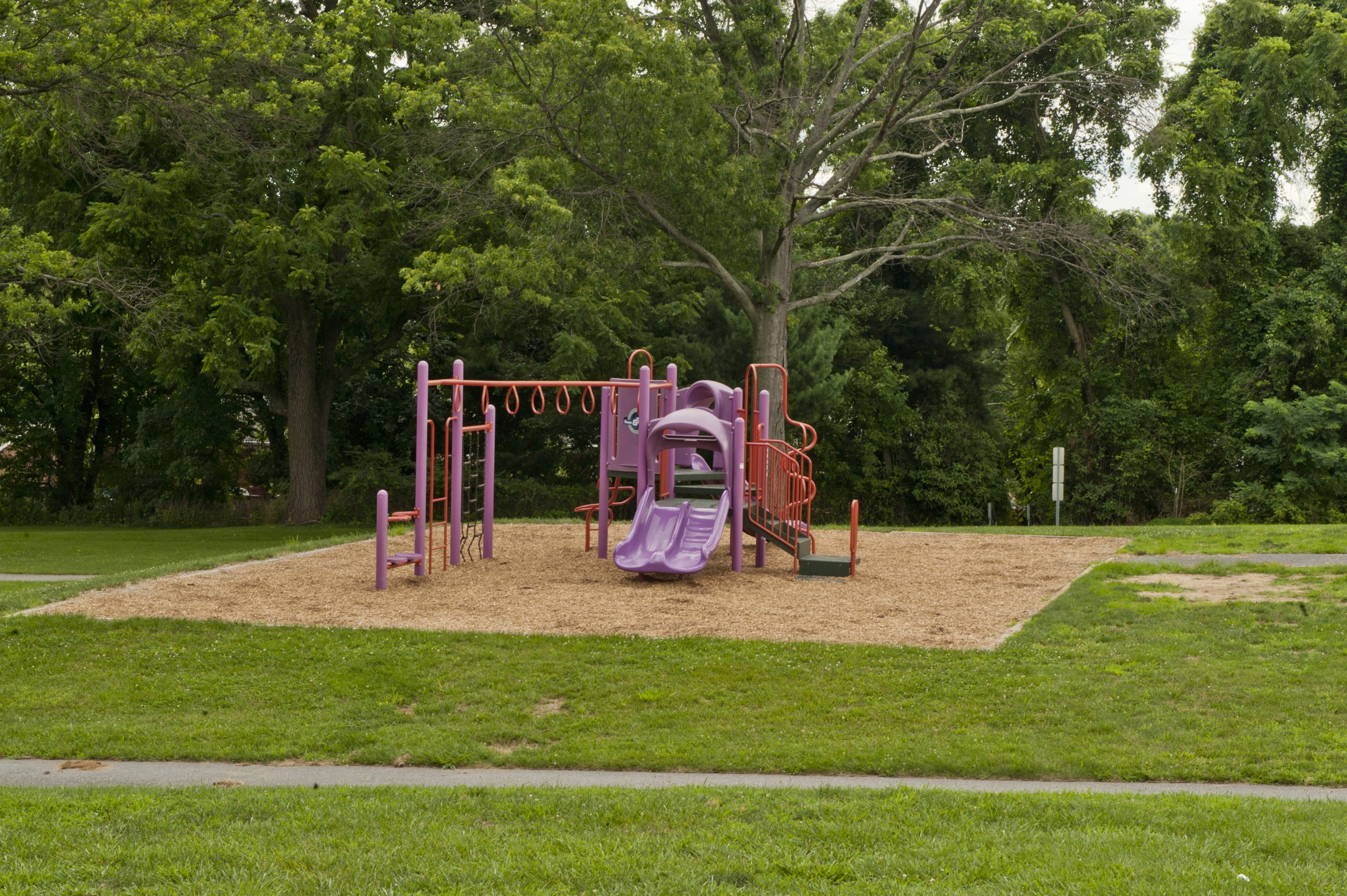 Brookview Local Park - Montgomery Parks