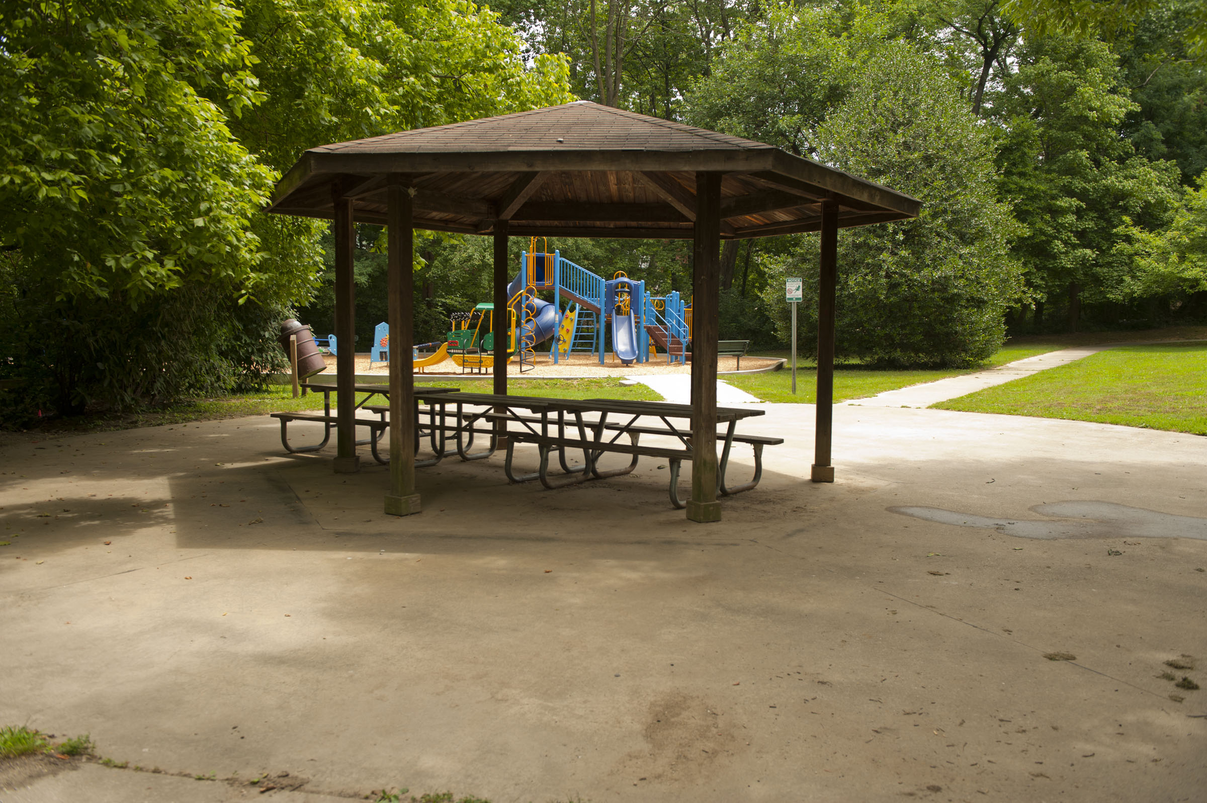 Opal A. Daniels Neighborhood Park - Montgomery Parks